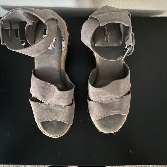 Universal Thread | Shoes | Universal Thread Womans Gray Espadrille ...